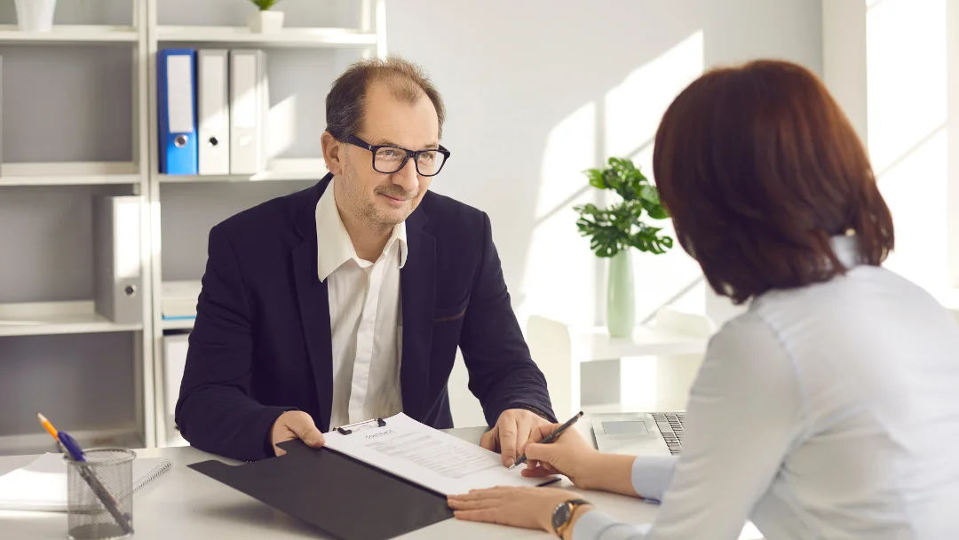 How to work for health insurance companies